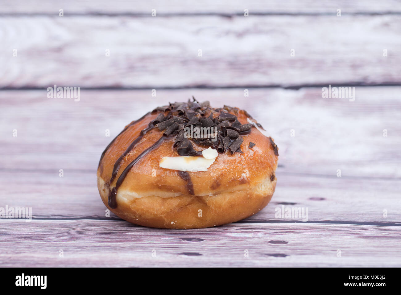 One donut hi-res stock photography and images - Alamy
