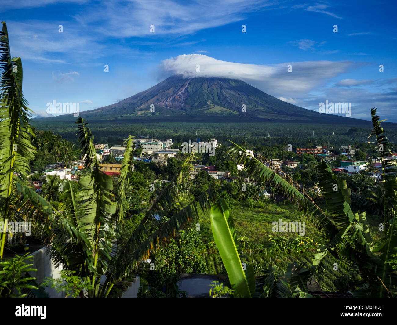 Legazpi, Albay, Philippines. 21st Jan, 2018. The Mayon volcano, as seen ...