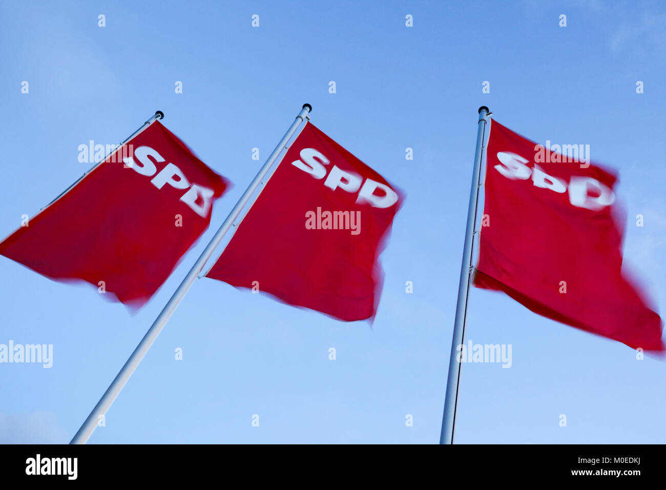 Bonn, Germany. 21st Jan, 2018. Flags waving during the SPD's ...