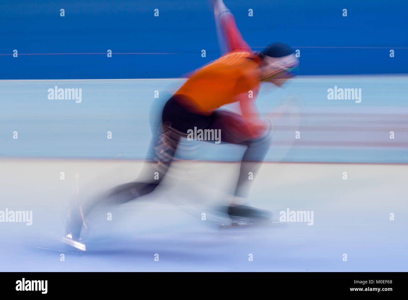 Erfurt, Germany. 21st Jan, 2018. A Dutch speed skater photographed ...