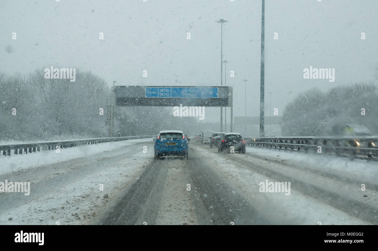 M8 motorway sign hi-res stock photography and images - Alamy