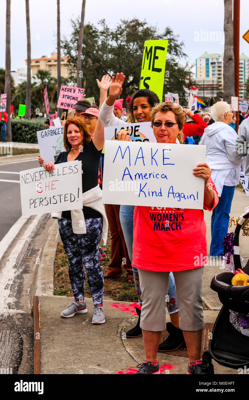 Sarasota, USA. 20th Jan, 2018. People at the Women's March in downtown ...