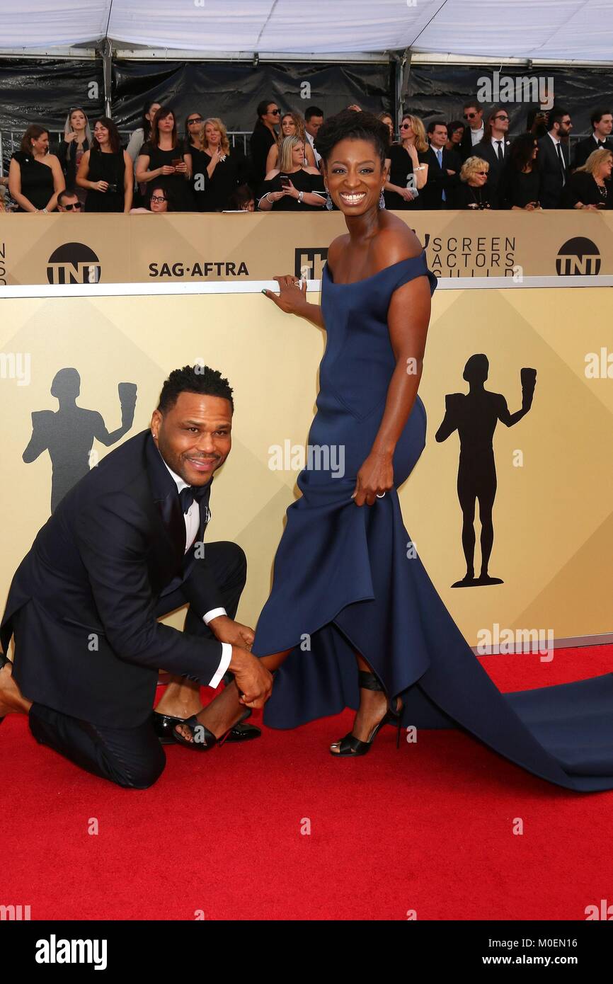 Los Angeles, CA, USA. 21st Jan, 2018. Anthony Anderson, Alvina Stewart ...