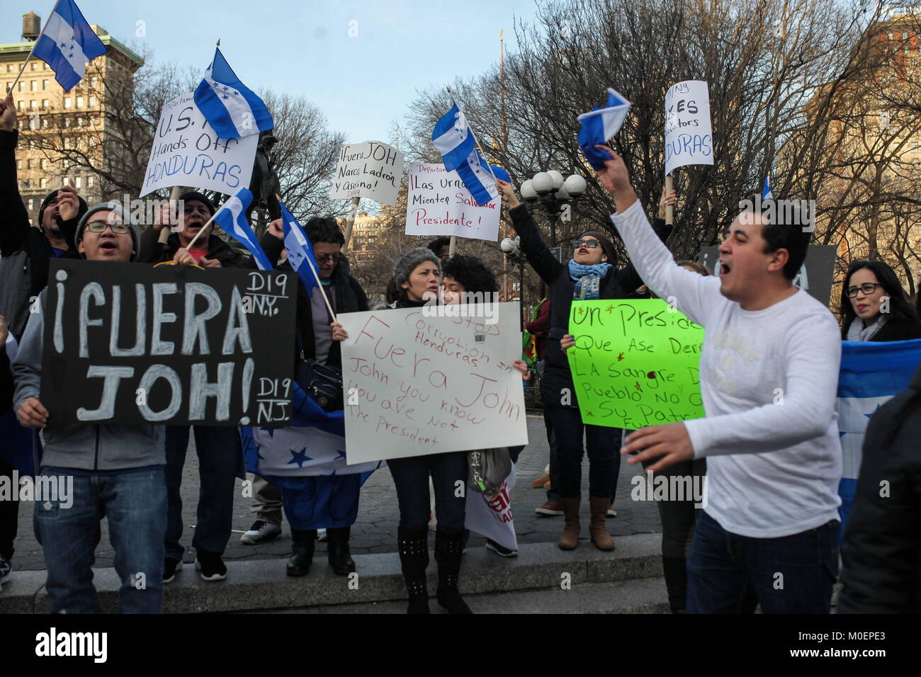 New York, New York, USA. 21st Jan, 2018. Honduras immigrants are ...