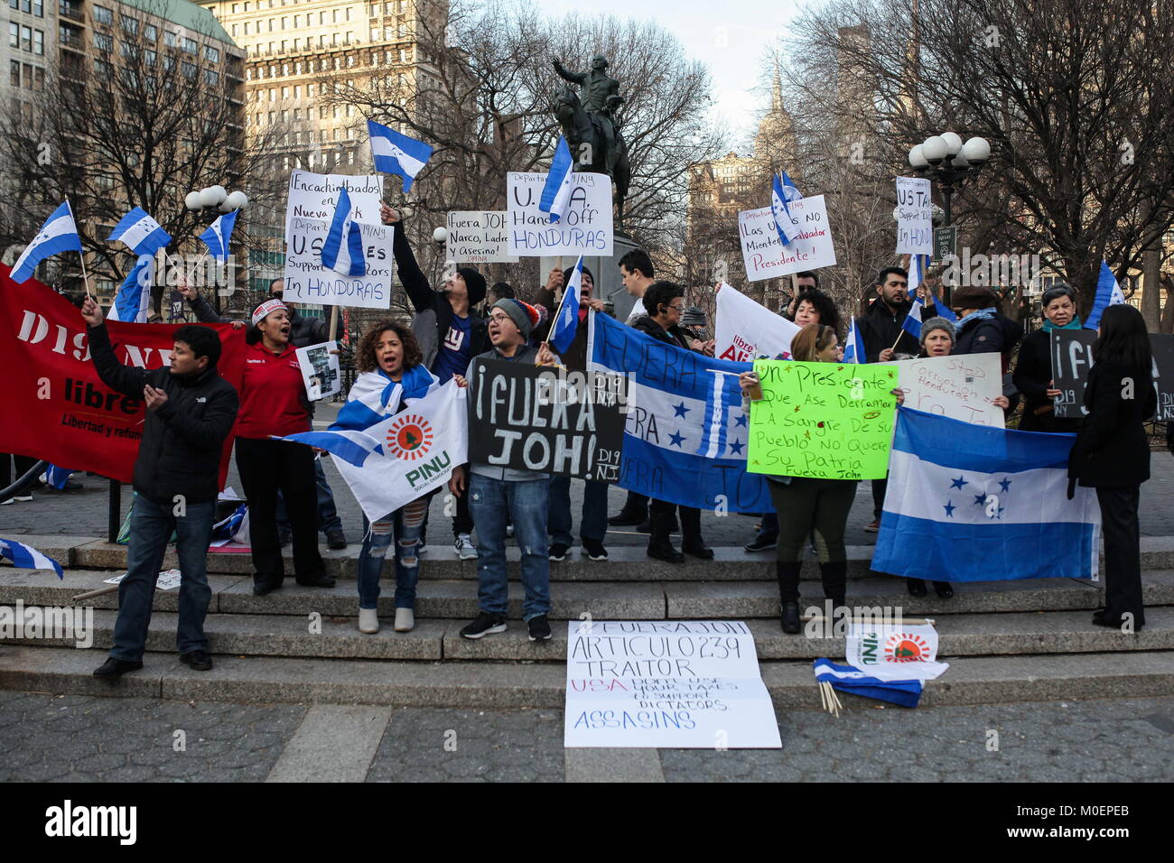 New York, New York, USA. 21st Jan, 2018. Honduras immigrants are ...