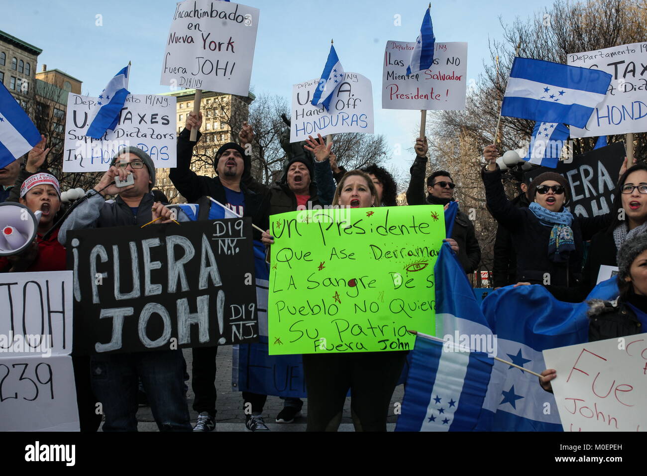 New York, New York, USA. 21st Jan, 2018. Honduras immigrants are ...