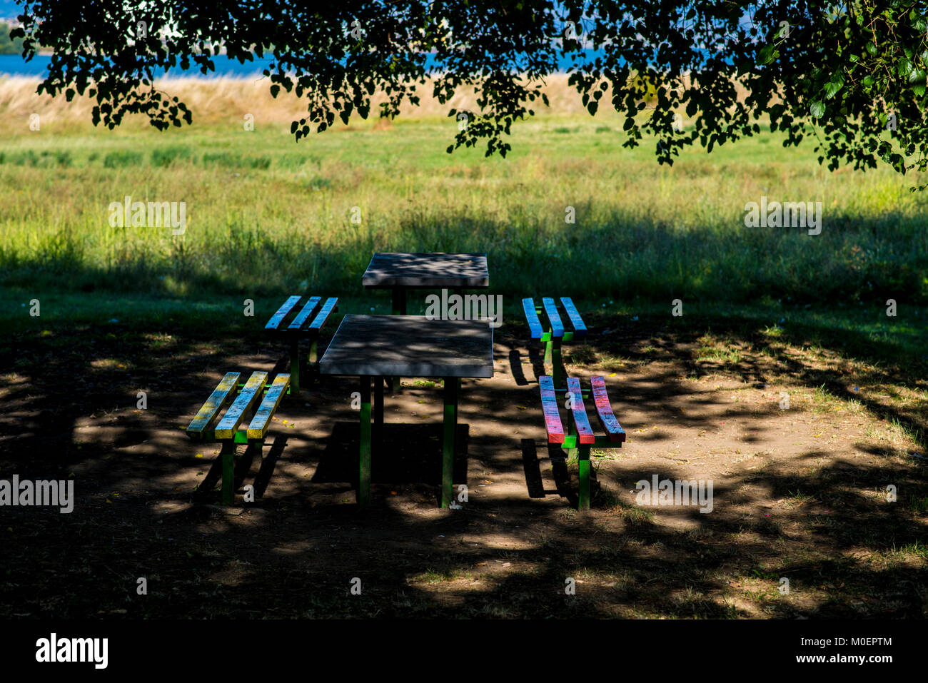 Nature benches hi-res stock photography and images - Alamy