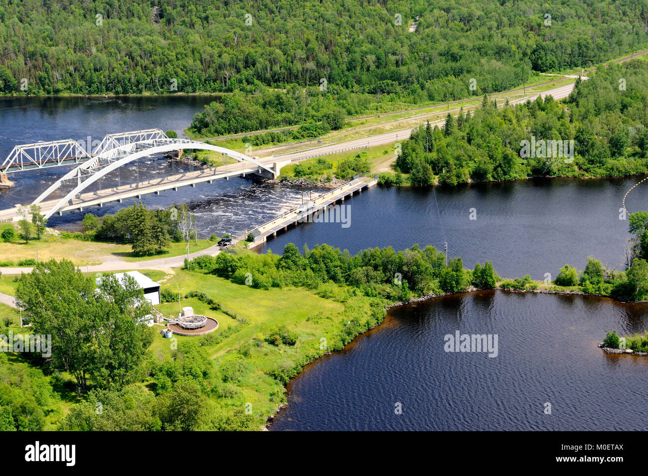 The latchford dam hi-res stock photography and images - Alamy
