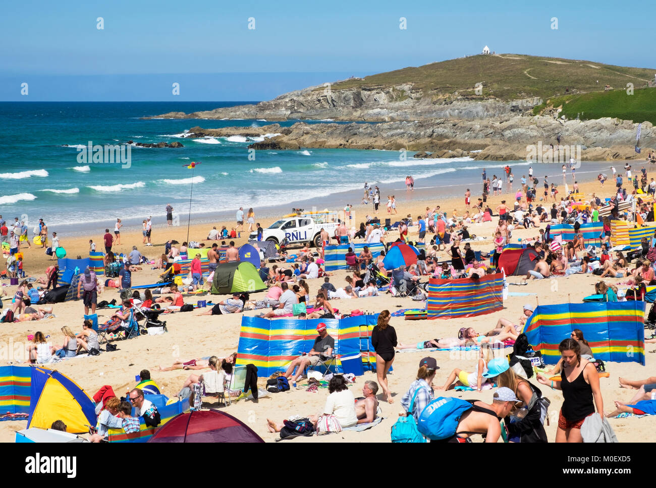 summertime at fistal beach, newquay, cornwall, england, britain, uk ...
