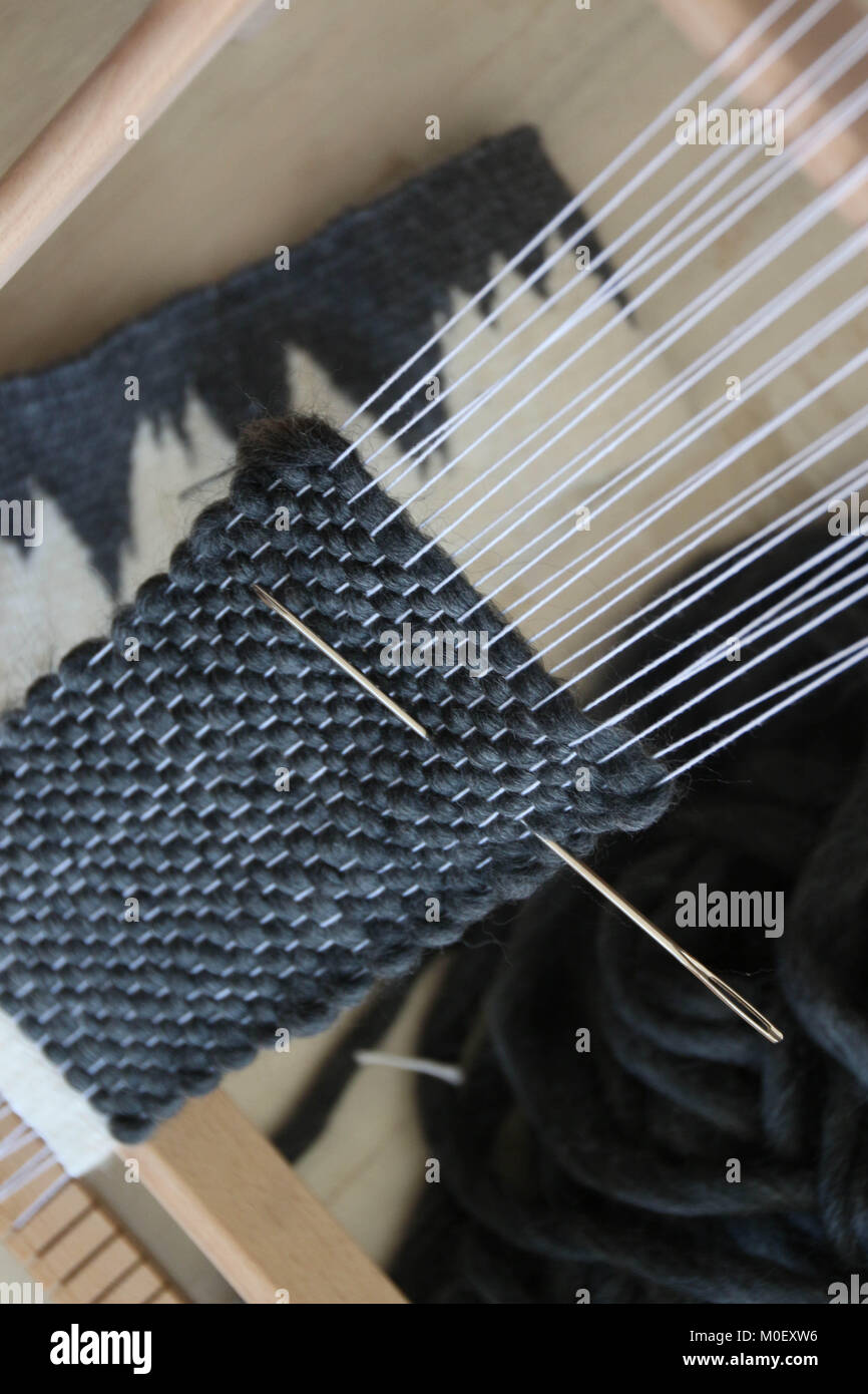 Wool weaving hi-res stock photography and images - Alamy