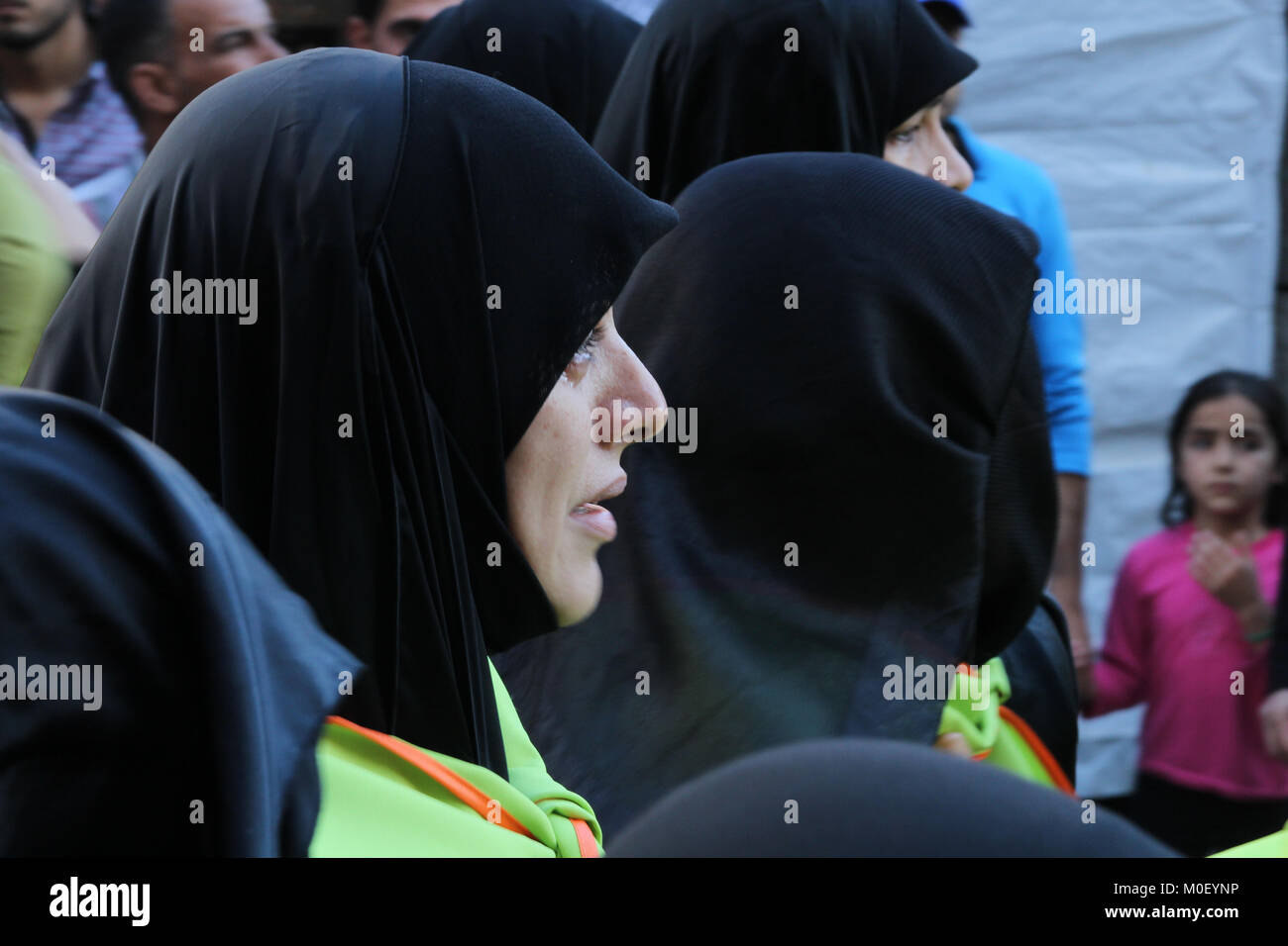 Picture of Shiite pilgrims from Bahrain, They are visiting the shrine ...