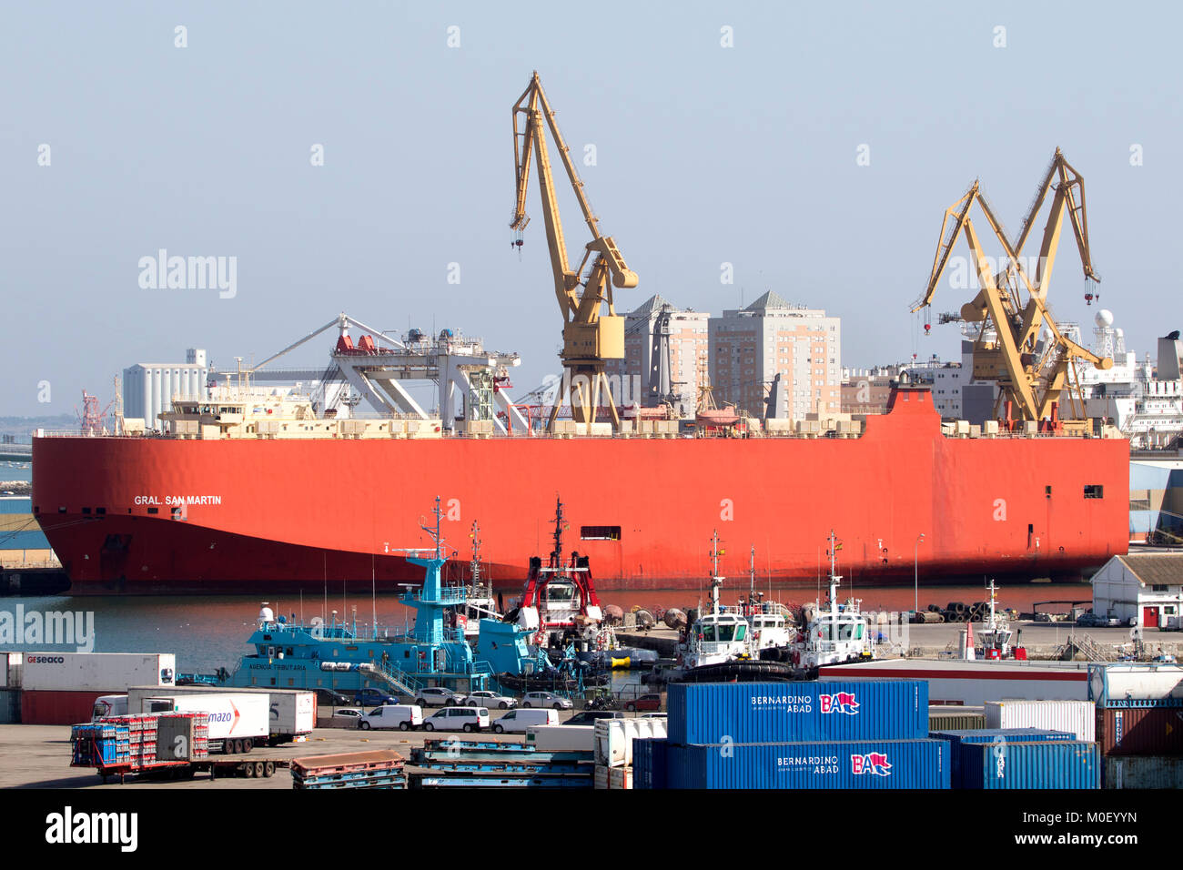 Vehicles carrier hi-res stock photography and images - Alamy