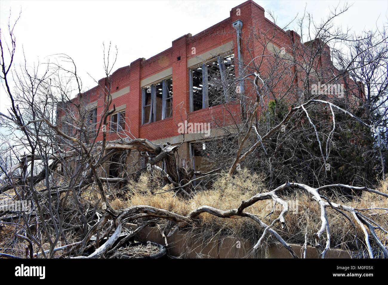 Old scary school building hi-res stock photography and images - Alamy