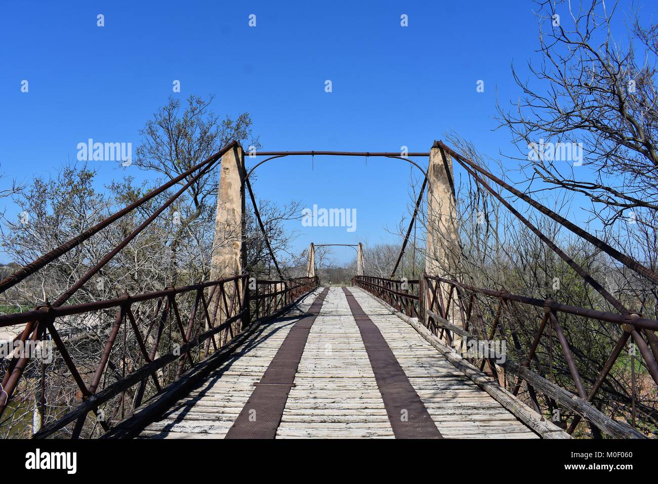 old suspension bridge Stock Photo - Alamy