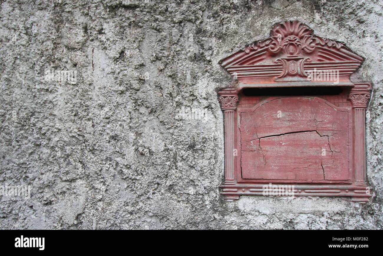 Decorative letterbox on house hi-res stock photography and images - Alamy