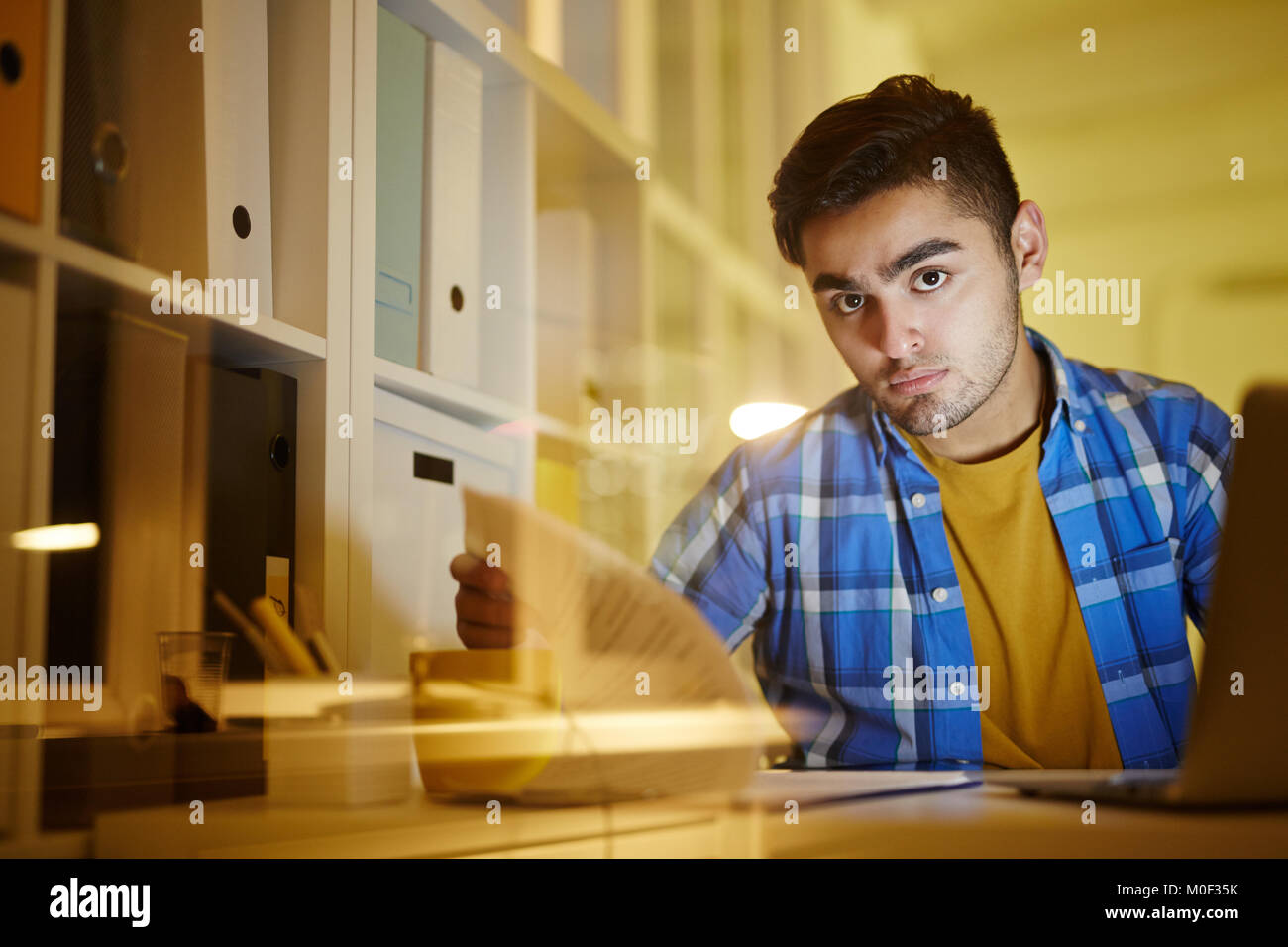 Overtime work hi-res stock photography and images - Alamy