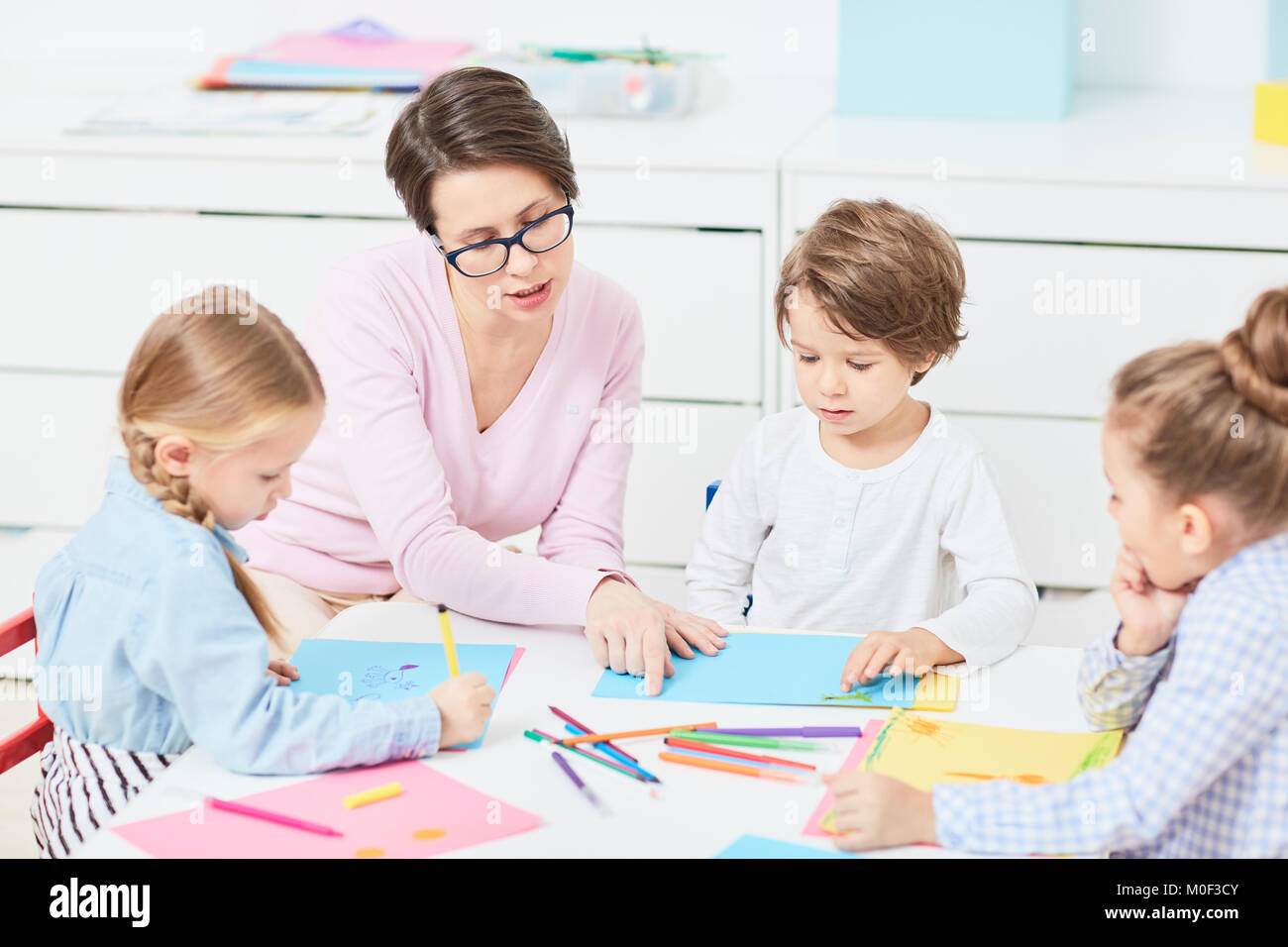 Explanations of teacher Stock Photo - Alamy