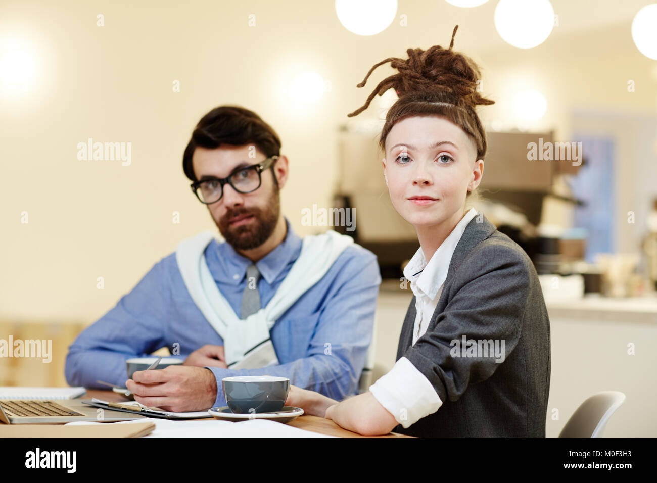 Business staff hi-res stock photography and images - Alamy