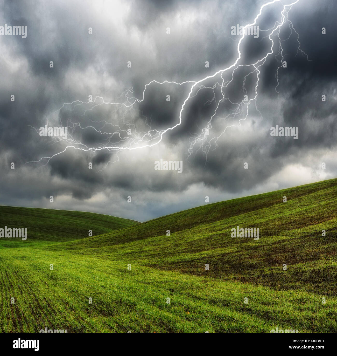 Thunder Sky. lightning in the sky. dark clouds Stock Photo - Alamy