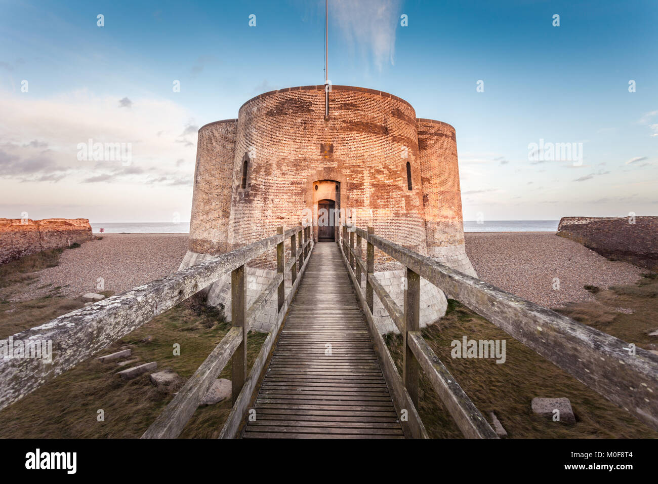 martello tower on the suffolk coast at aldeburgh Stock Photo - Alamy