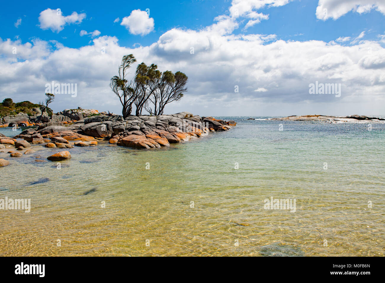 Binalong Beach on Tasmania 's Bay of Fires named because of Aboriginal ...