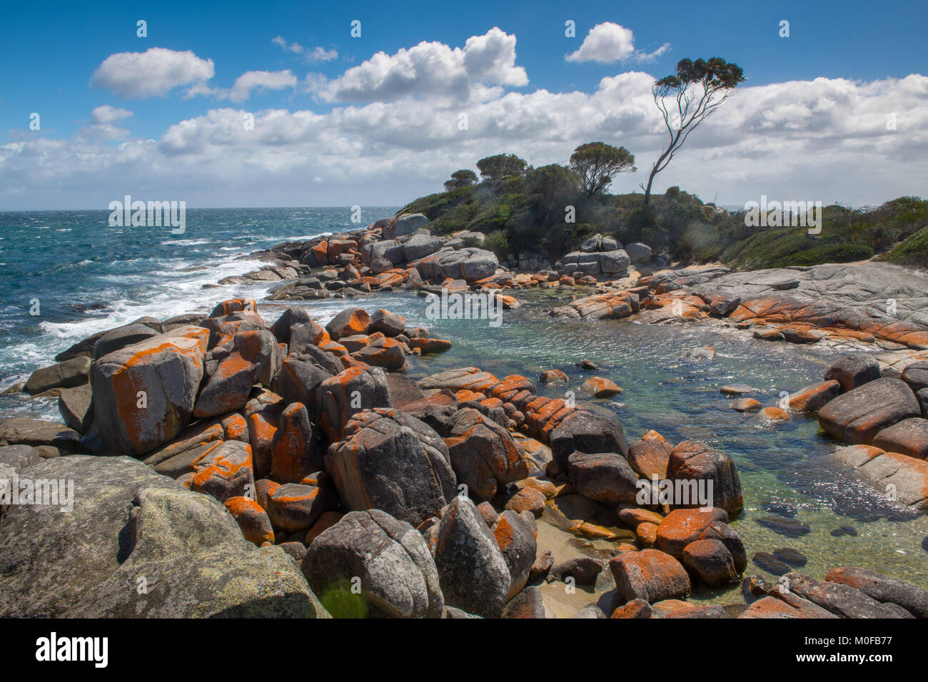 Binalong Beach on Tasmania 's Bay of Fires named because of Aboriginal ...