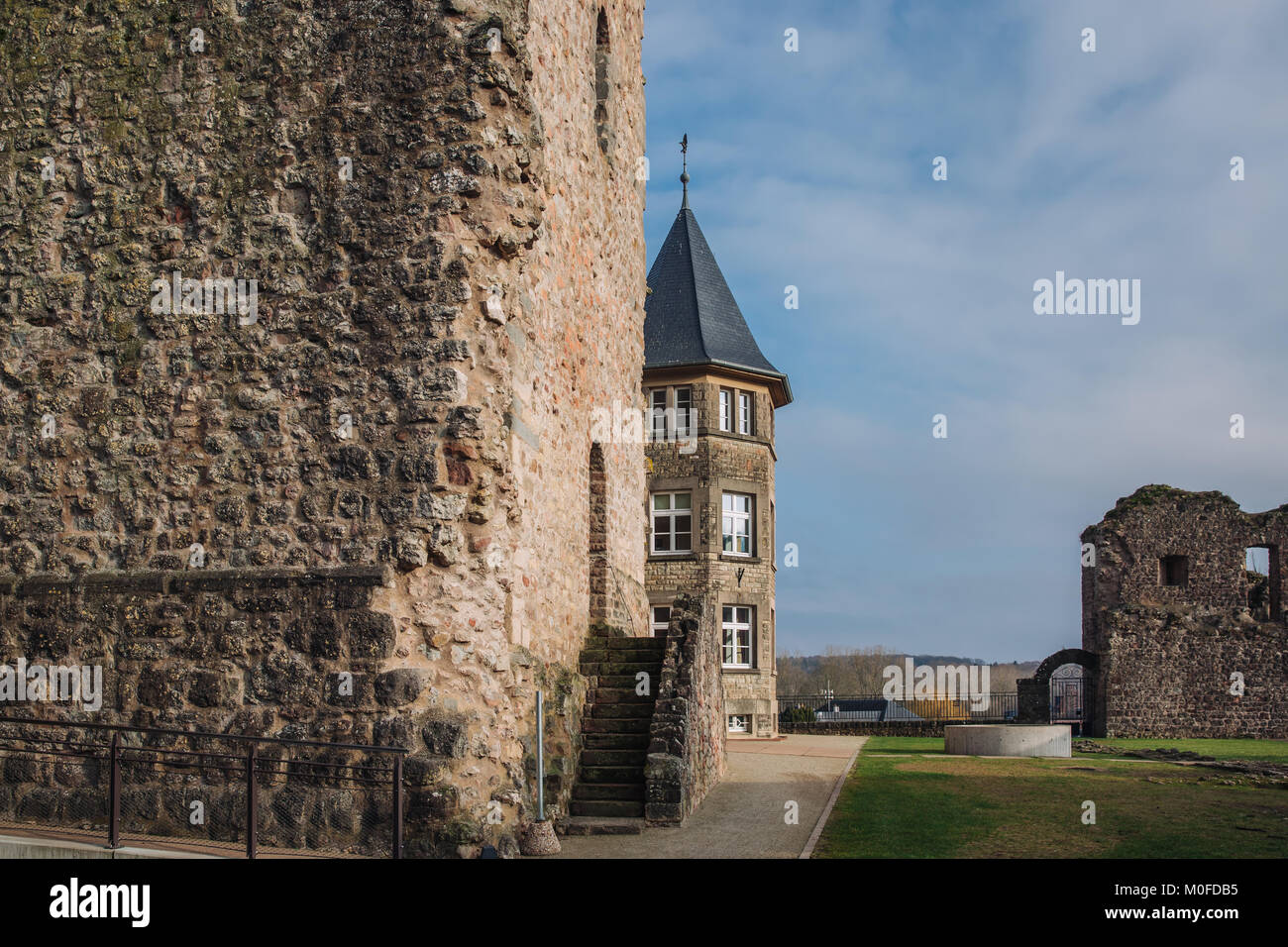 Useldange castle hi-res stock photography and images - Alamy
