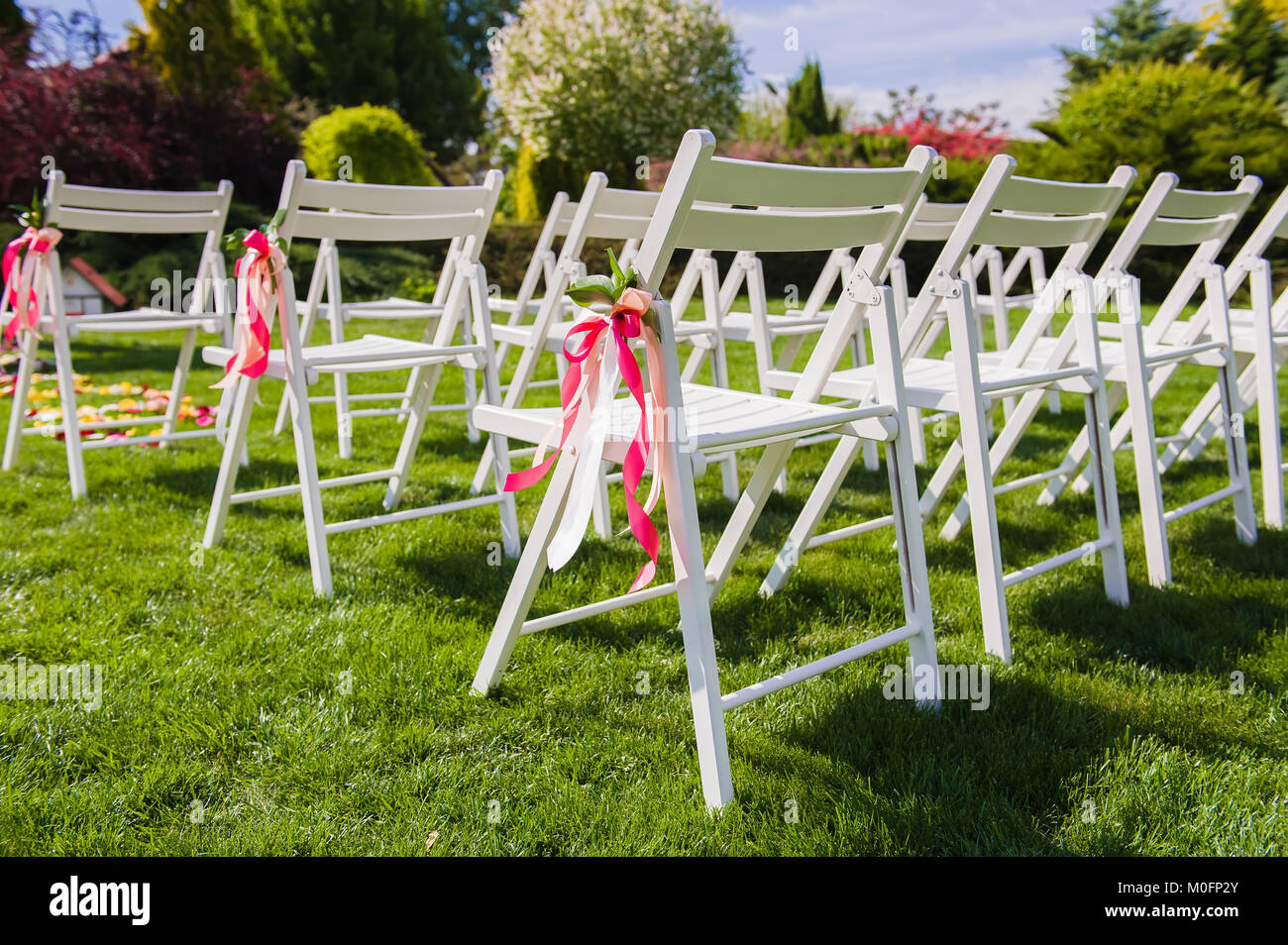 Tied to chairs hi-res stock photography and images - Alamy