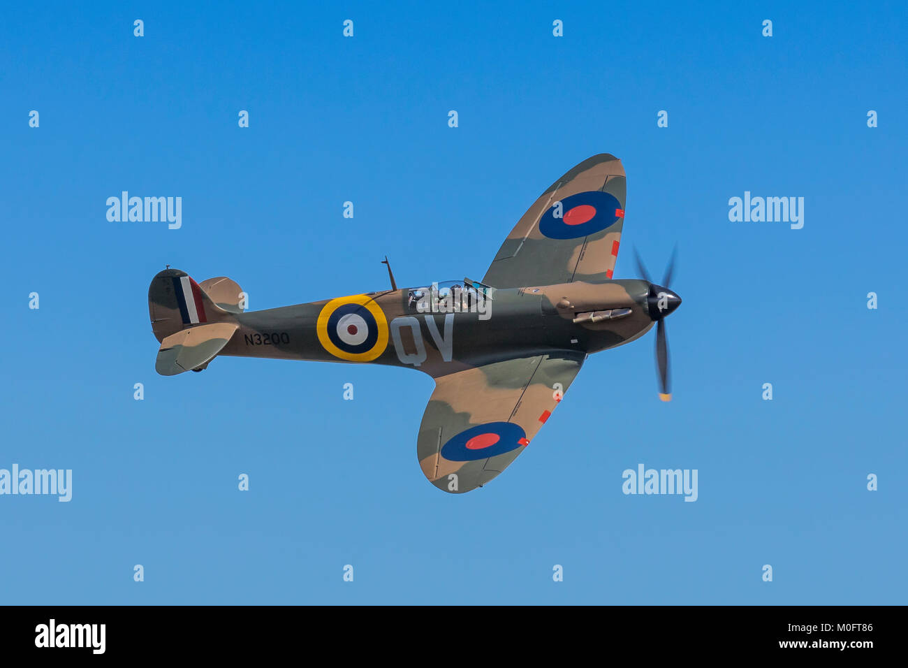 Supermarine Spitfire Mk1 registration N3200 QV flying on July 8th 2017 ...