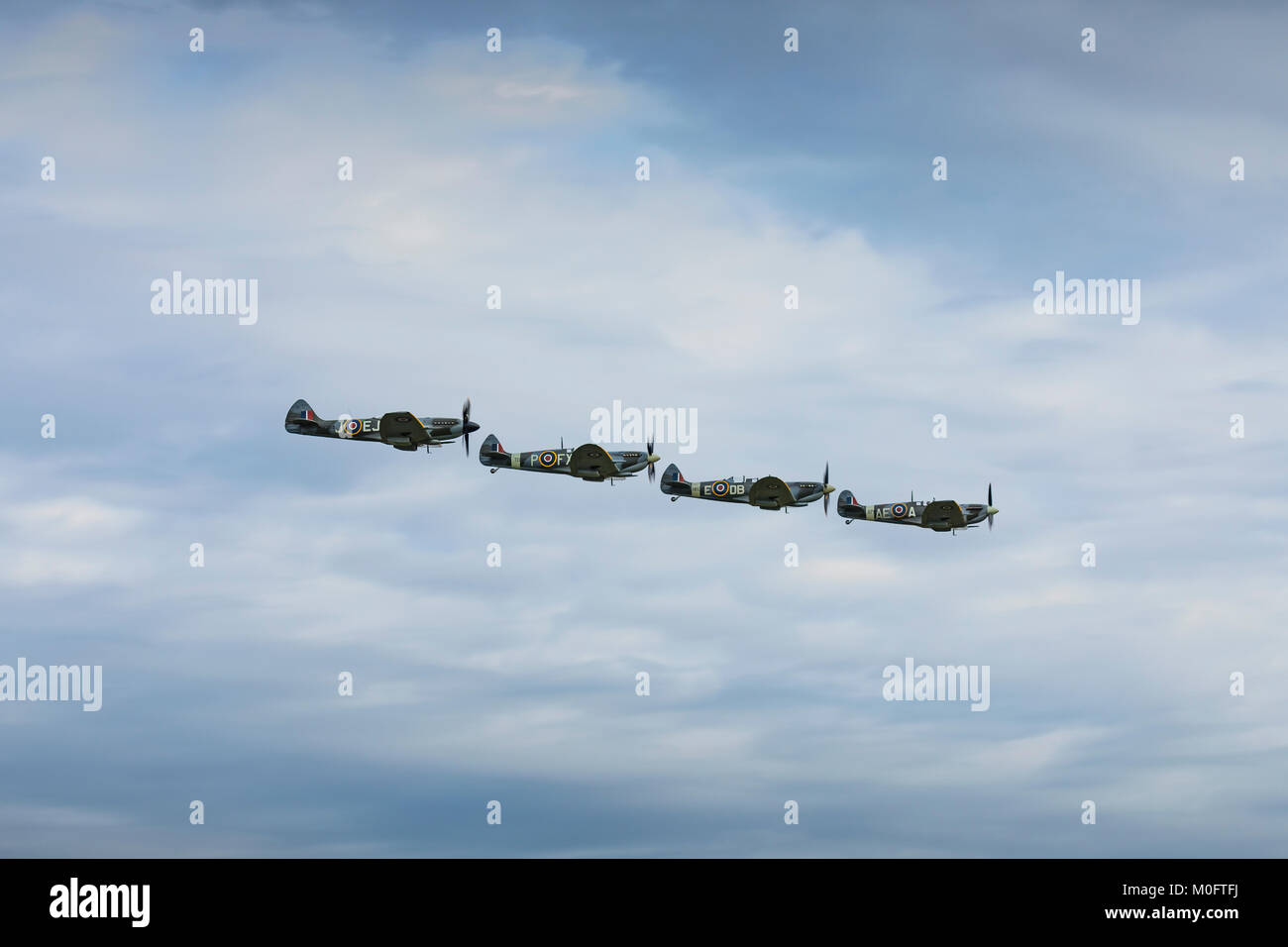 Spitfires in formation hi-res stock photography and images - Alamy
