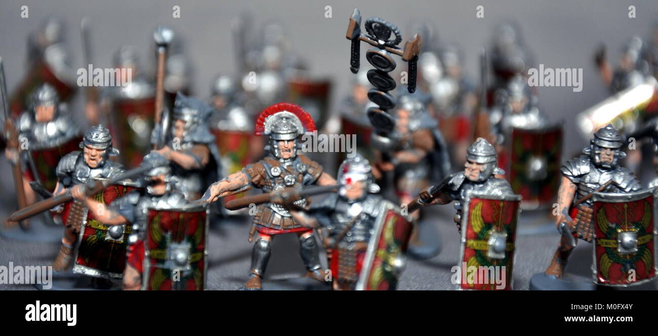 Tiny roman army hi-res stock photography and images - Alamy