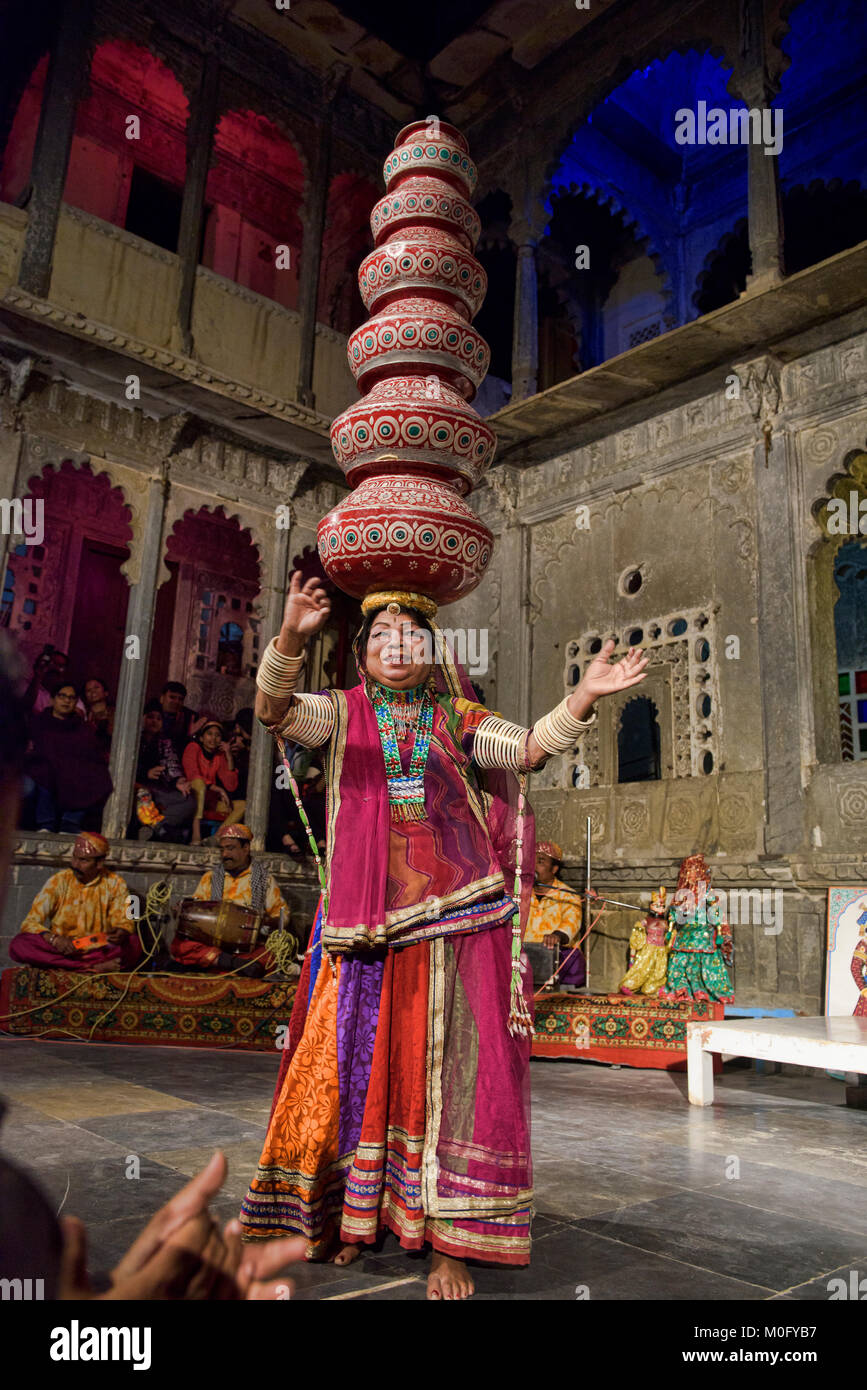 Bhavai dance pots hi-res stock photography and images - Alamy