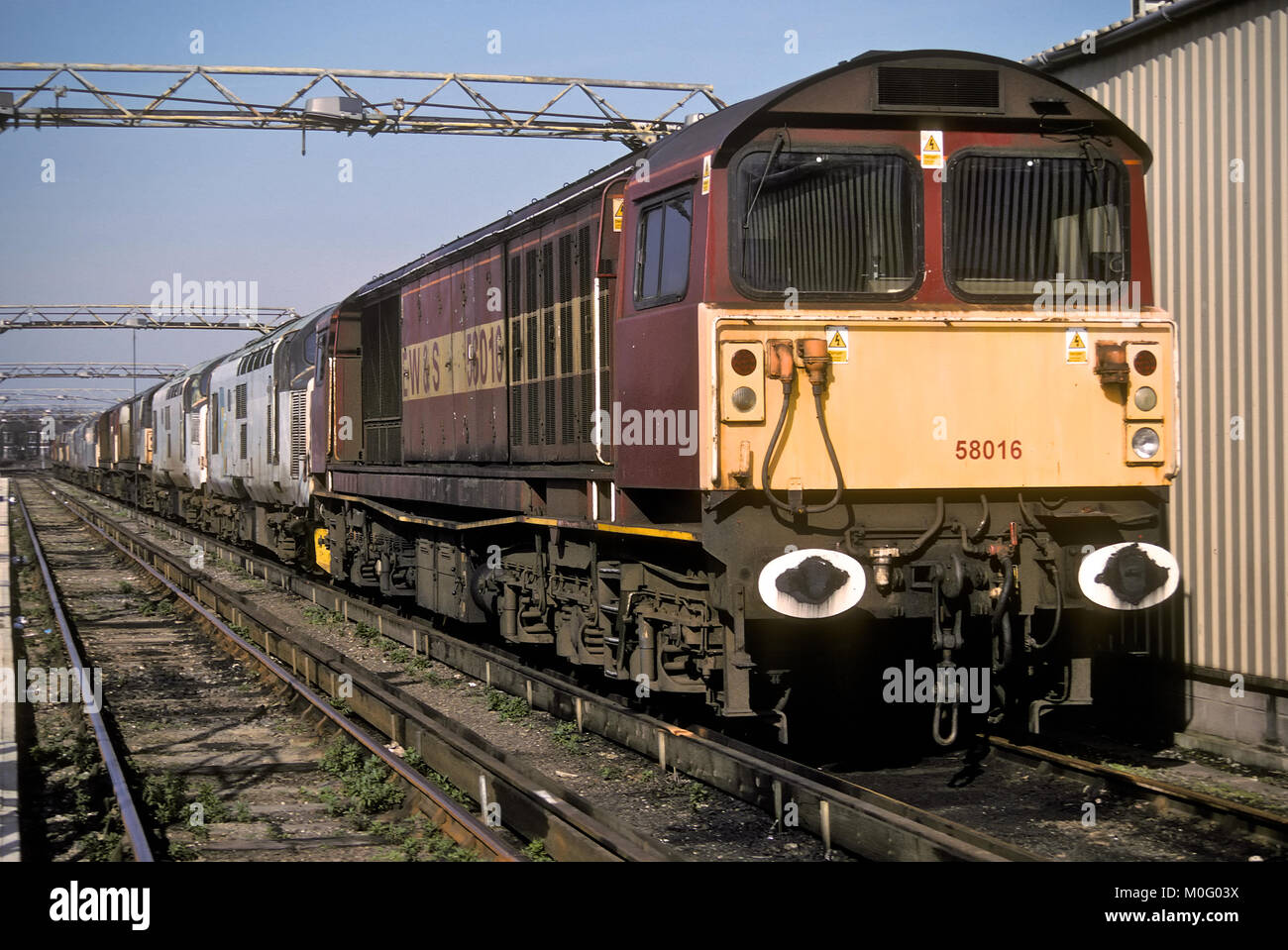Class 58 diesel locomotive hi-res stock photography and images - Alamy