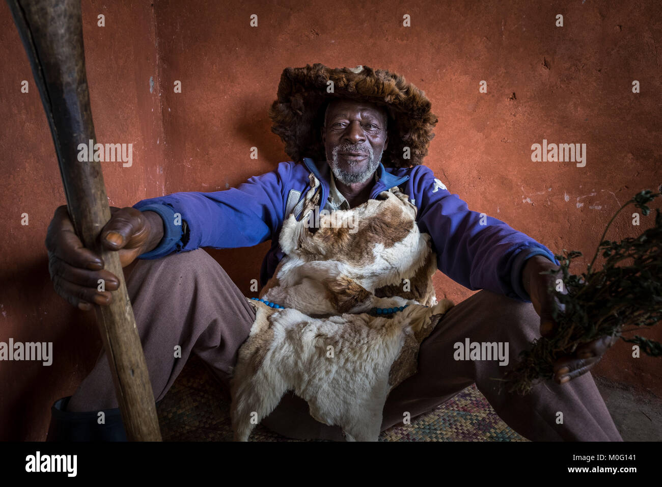 Rwanda, Ruhengeri, Musanze, Iby'Iwacu Cultural village, portrait Stock ...