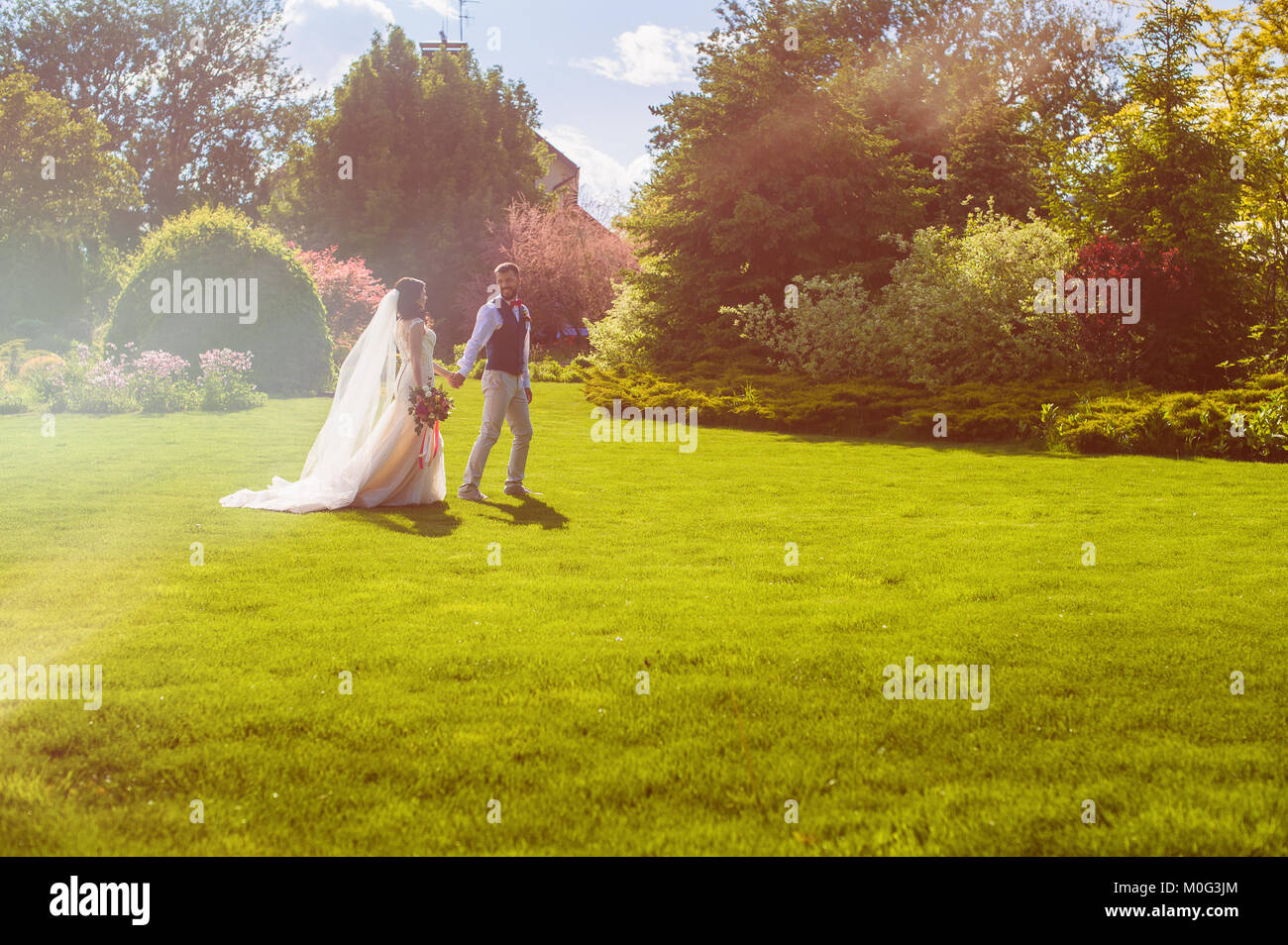Beautiful wedding couple backlight hi-res stock photography and images ...