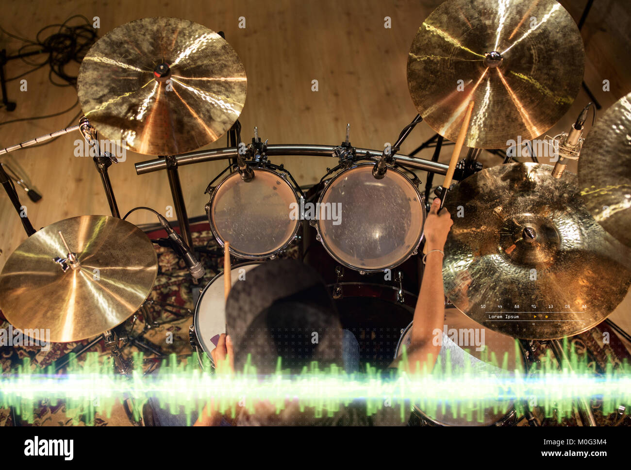 Drumkit hi-res stock photography and images - Alamy