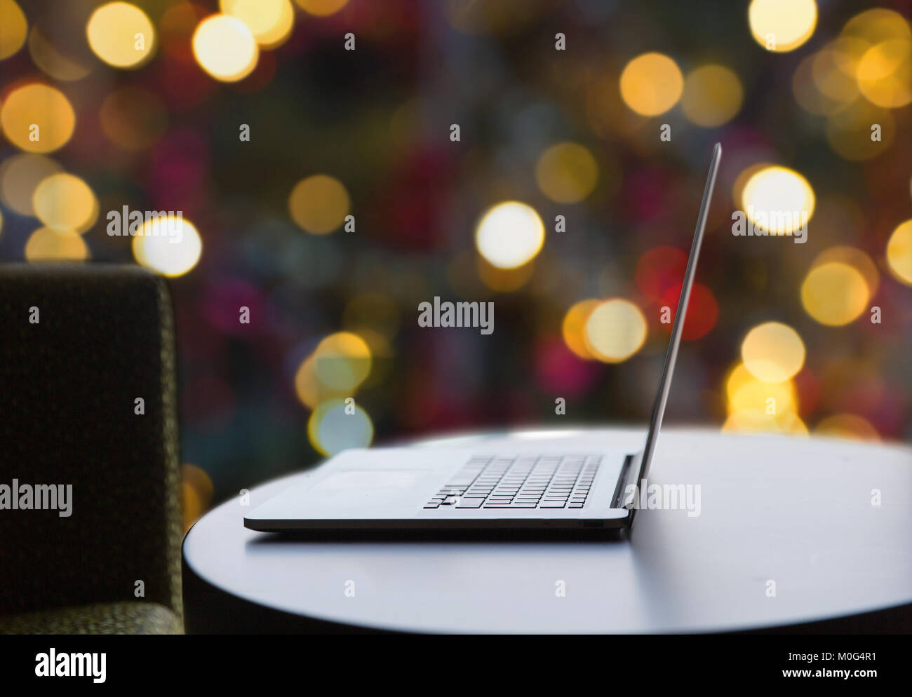 Computer on table xmas hi-res stock photography and images - Alamy