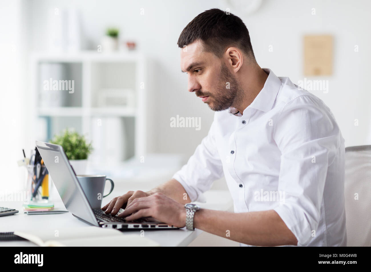Stress typing hi-res stock photography and images - Alamy