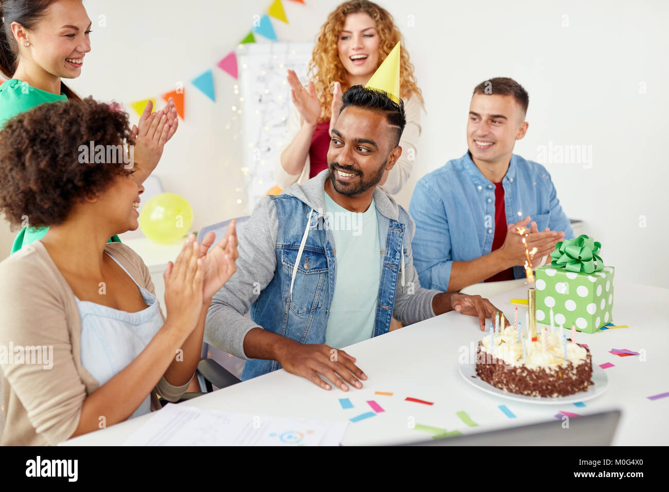 Team greeting colleague office birthday hi-res stock photography and ...
