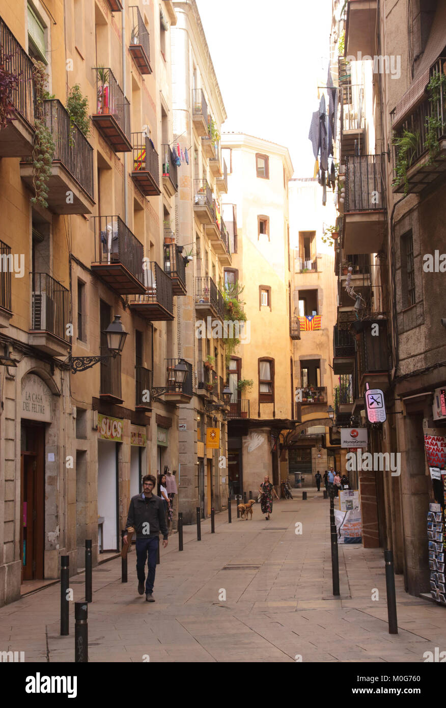Alley in La Ribera Barcelona Spain Stock Photo - Alamy