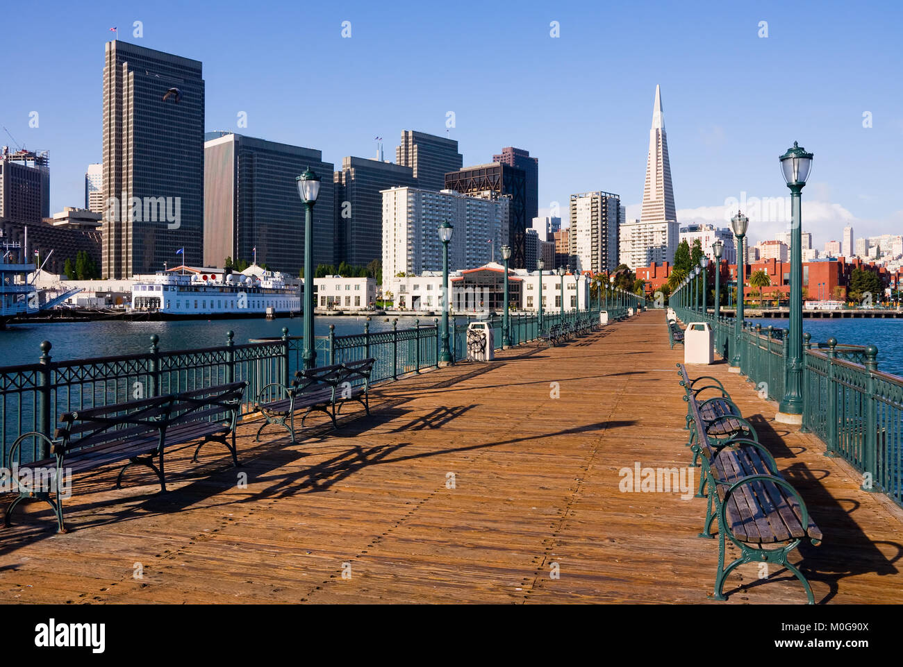San francisco pier downtown skyline hi-res stock photography and images ...