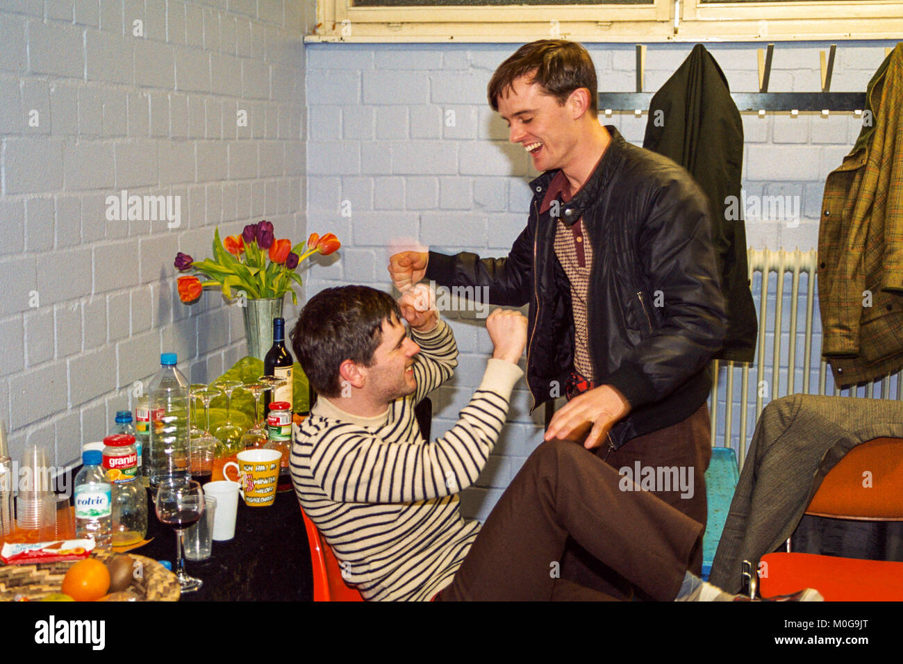 Paul Thomson and Nick McCarthy of Franz Ferdinand backstage at the ...