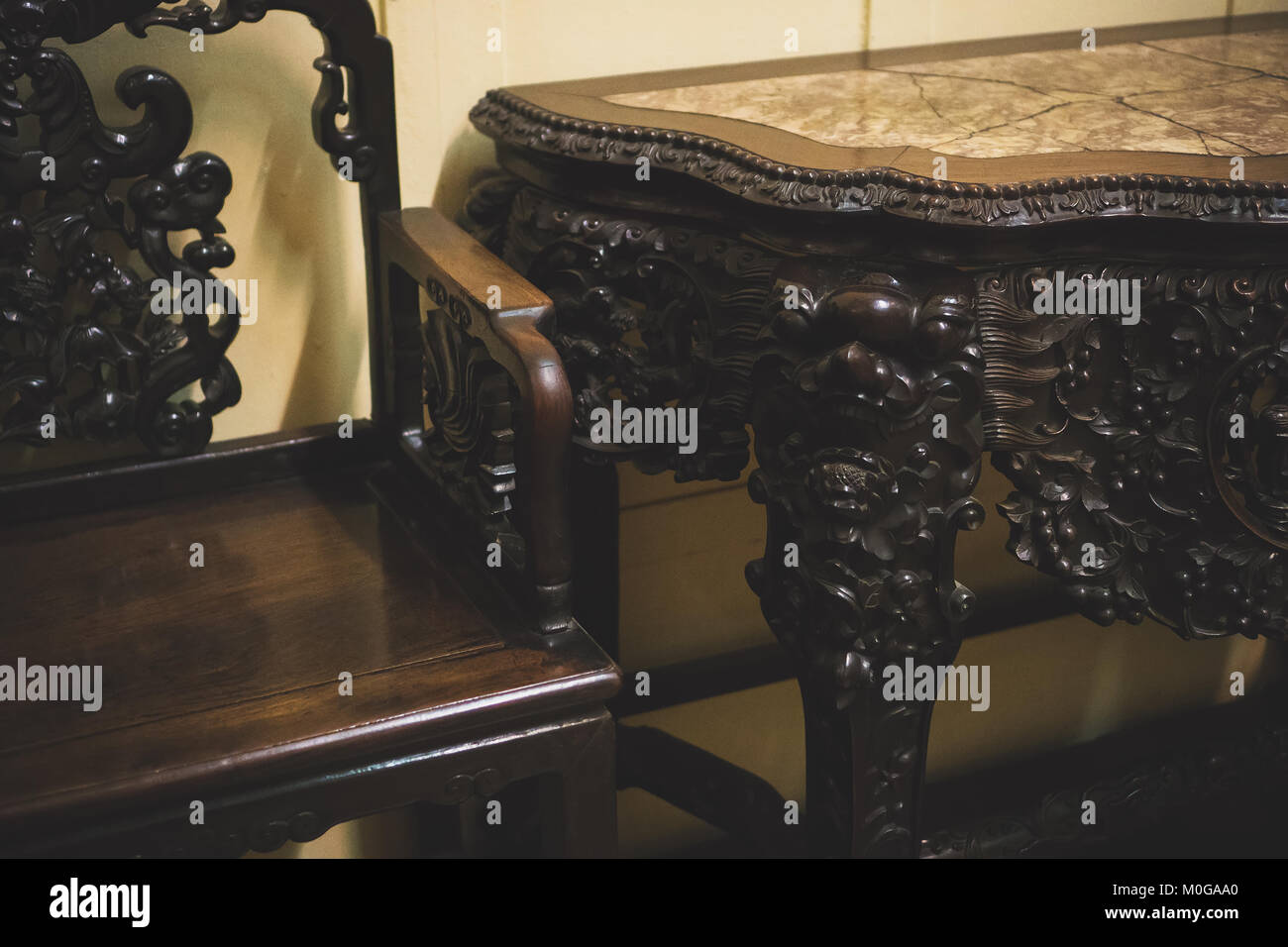 Table with chairs during the ancient China Stock Photo - Alamy