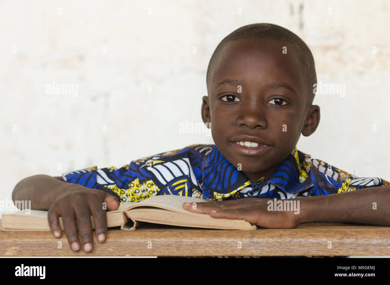 Children are reading book hi-res stock photography and images - Alamy
