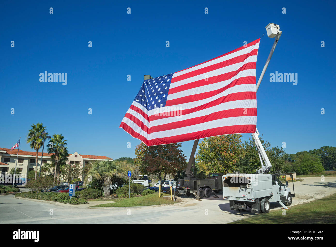 Truck with american flag hi-res stock photography and images - Alamy