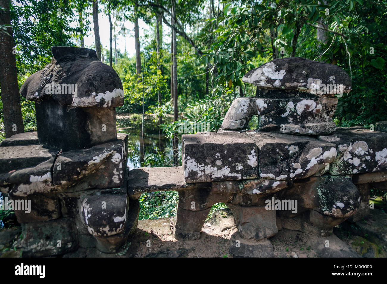 Wat thom bridge and gate hi-res stock photography and images - Alamy