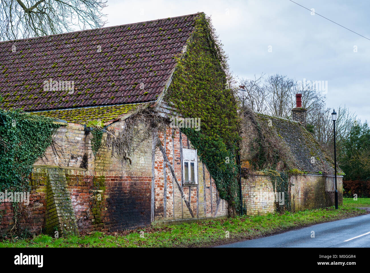 Old rustic building in Hemingford Abbots, Cambridgeshire, England, UK ...