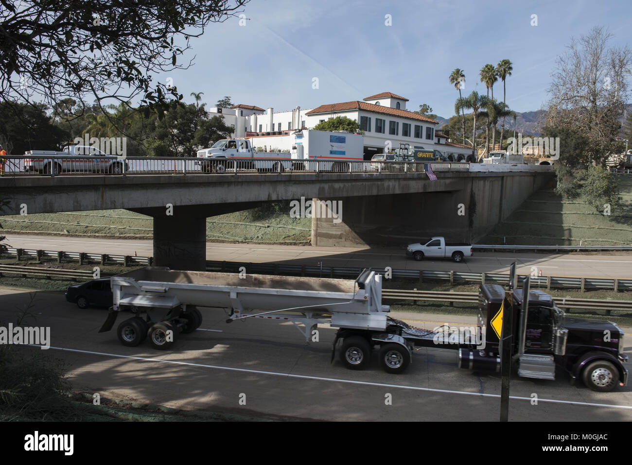 The 101 Freeway between Carpinteria and Santa Barbara that was closed ...