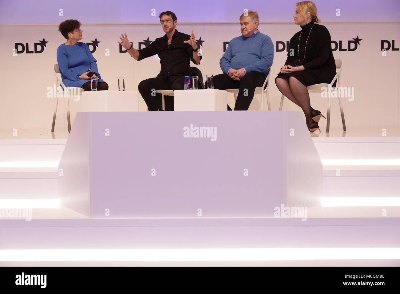 MUNICH/GERMANY - JANUARY, 21: (L-R) Jennifer Schenker (The Innovator ...