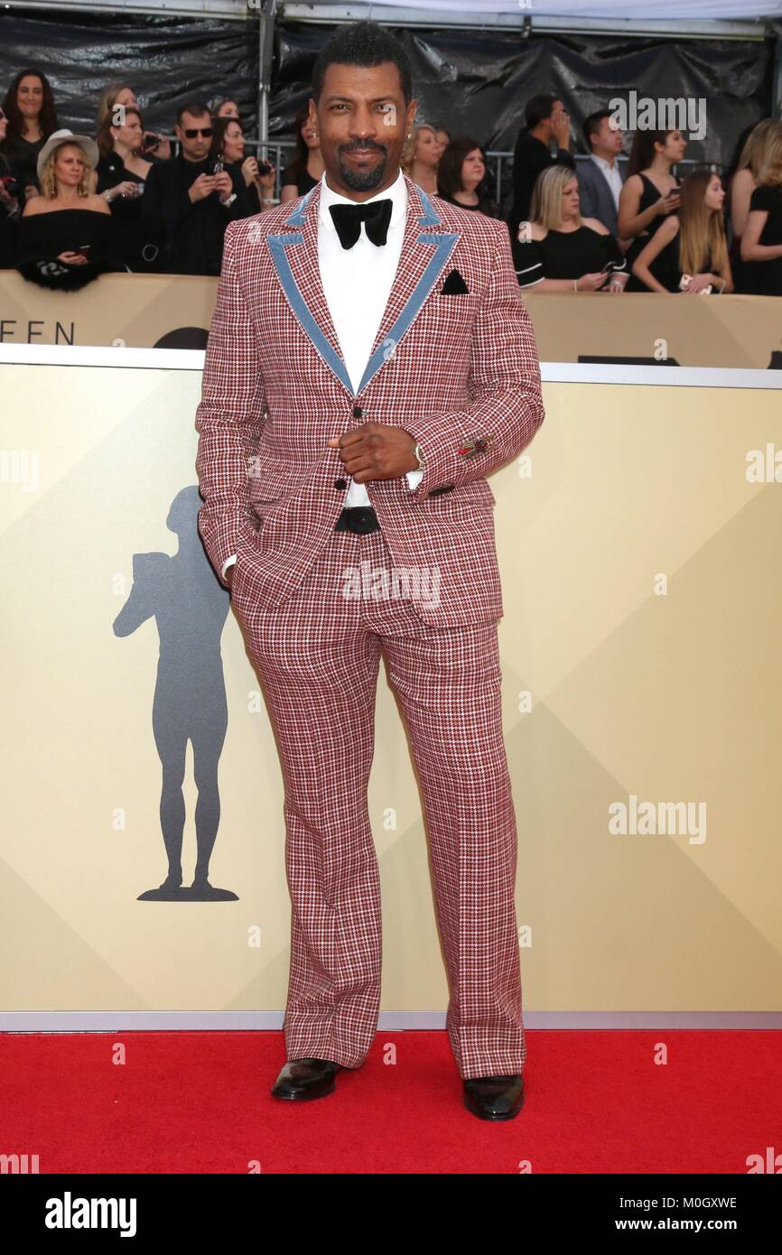Deon Cole at arrivals for 24th Annual Screen Actors Guild Awards ...